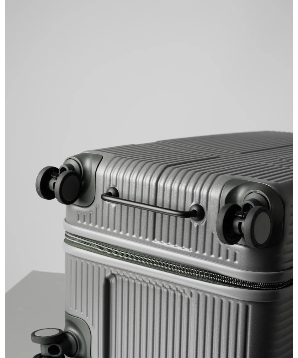 イノベーター(Innovator) キャリーケース スポーツタイプスーツケース 92L ラージサイズ INV80 【ご自宅配送限定 ...