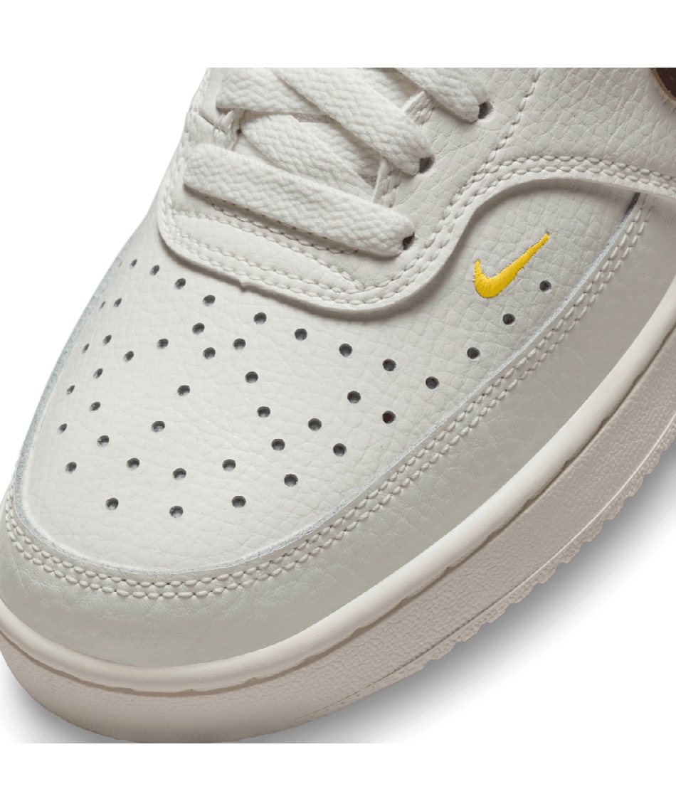 【10月13日発売】スニーカー ナイキ ウィメンズ コート ビジョン LOW CD5434-117 | スポーツ用品ならヒマラヤオンライン ...