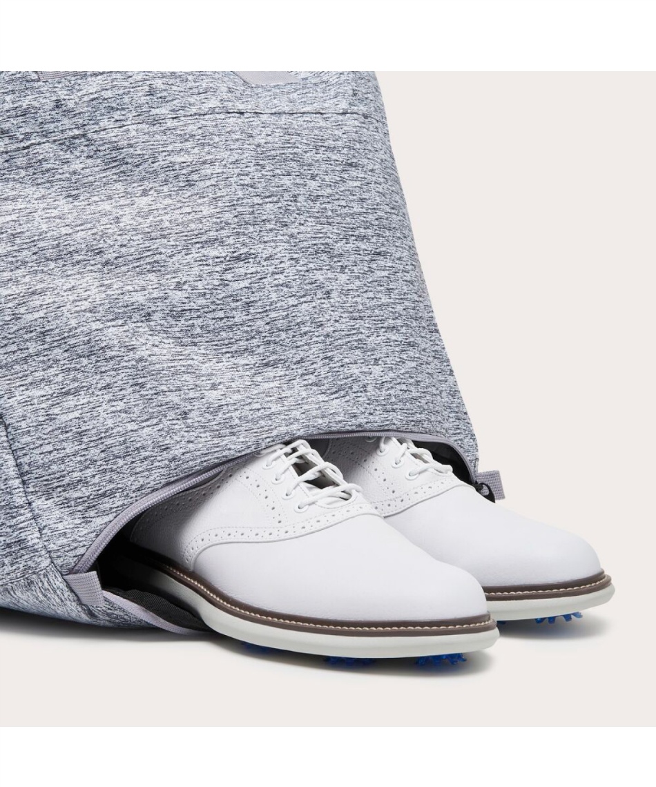 オークリー(OAKLEY) トートバッグ OAKLEY TOTE BAG 17.0 FW FOS901608-10W 【国内正規品】【2023 ...